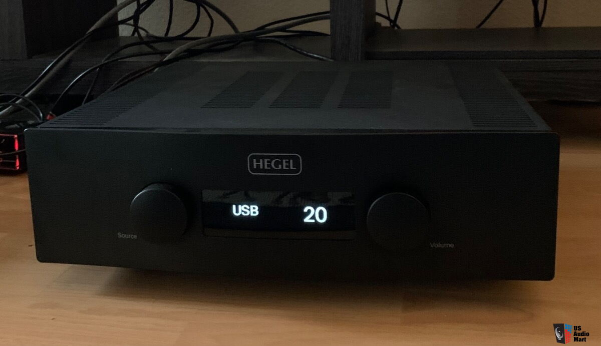 Hegel H390 Integrated Amplifier with built in DAC/Streamer Photo ...