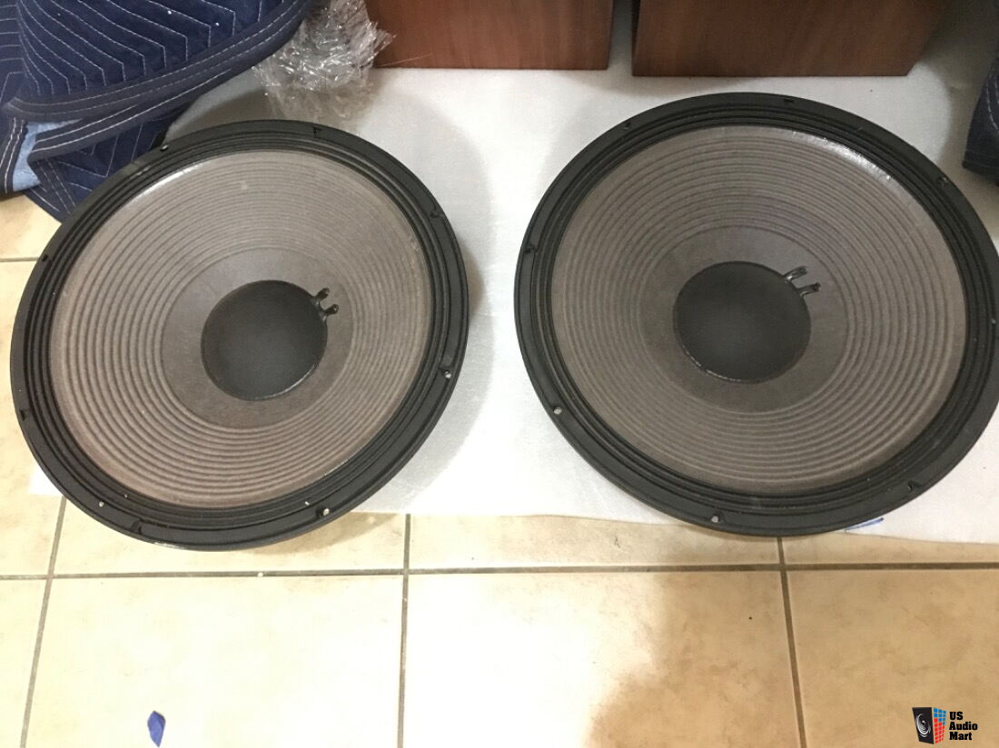 Jbl 2226 HPL 8 ohm pair original cone 100% functional $235 for the pair ...