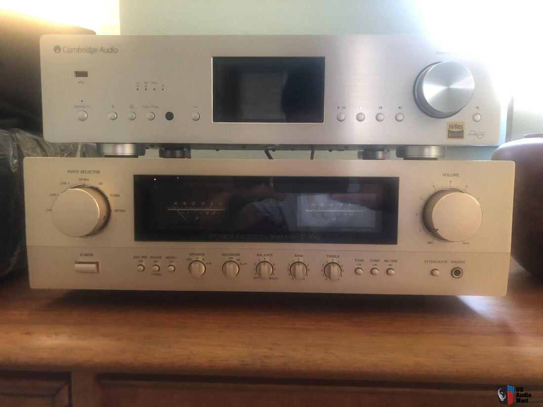 Accuphase E-260 Integrated Amplifier with DAC-30 card Photo #4197203 ...