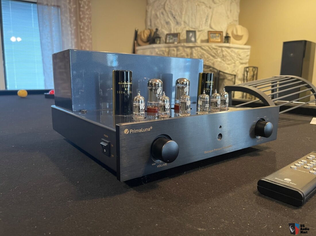 Primaluna Dialogue Premium preamplifier original owner Brimar tubes ...