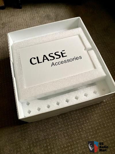 Classe CDP - 300 Universal Player / Reference Transport with HDMI Photo ...