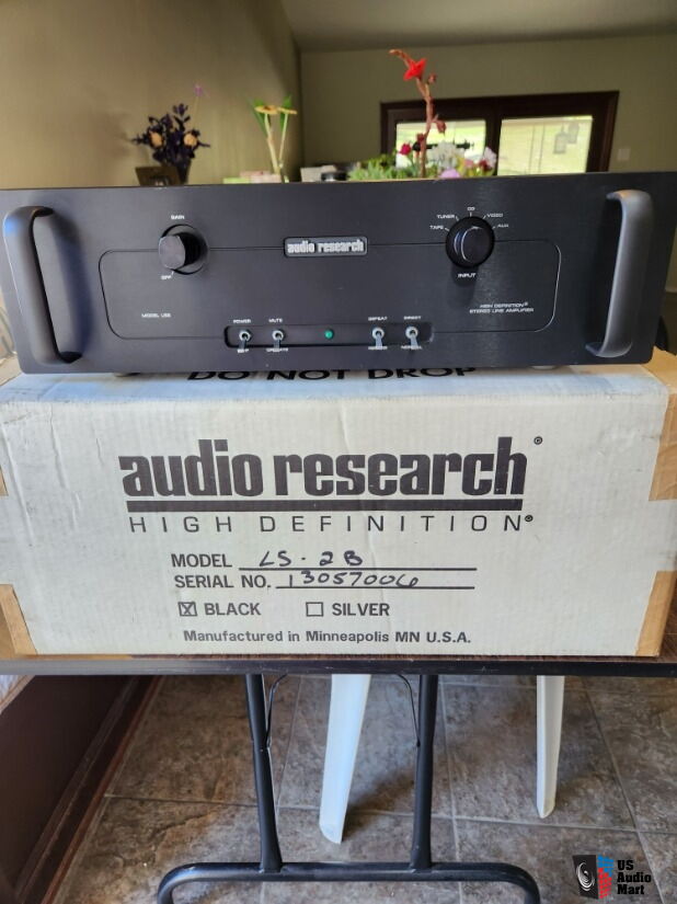 Audio Research LS2B Balanced Tube Preamp Black Original Box & Manual ...