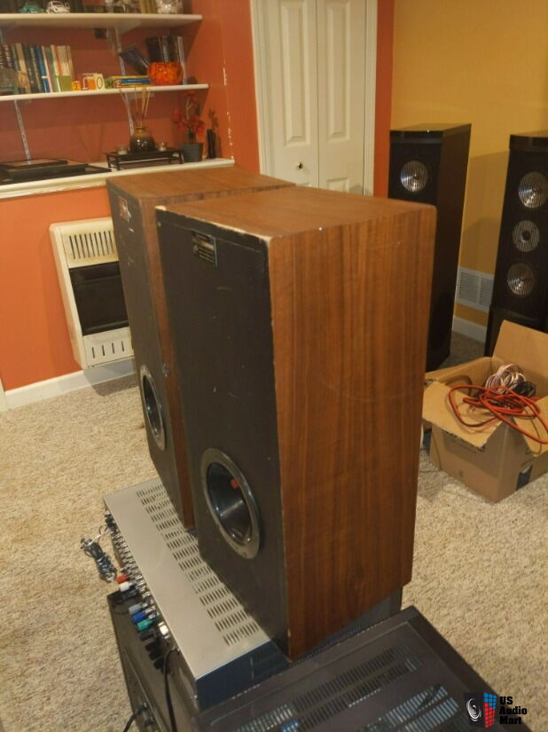 Vintage Wharfedale Triton 3 speaker pair Photo #4227829 - US Audio Mart