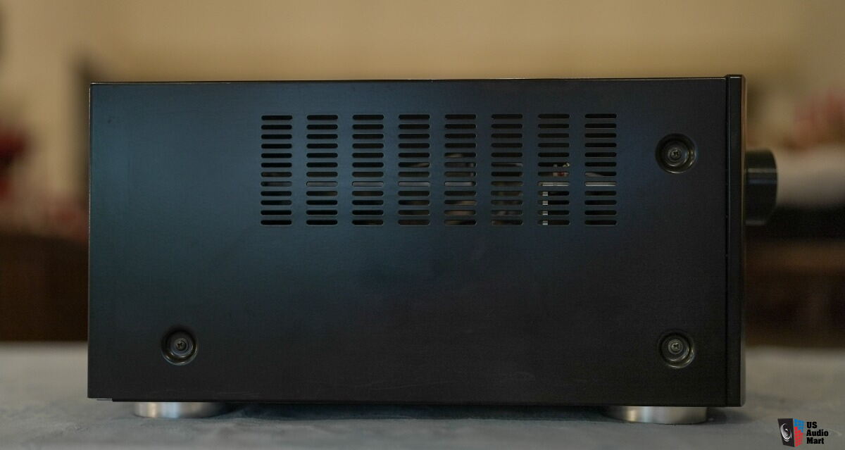 Marantz AV7005 7.1 A/V Processor and Pre-Amplifier w/ Remote Included ...