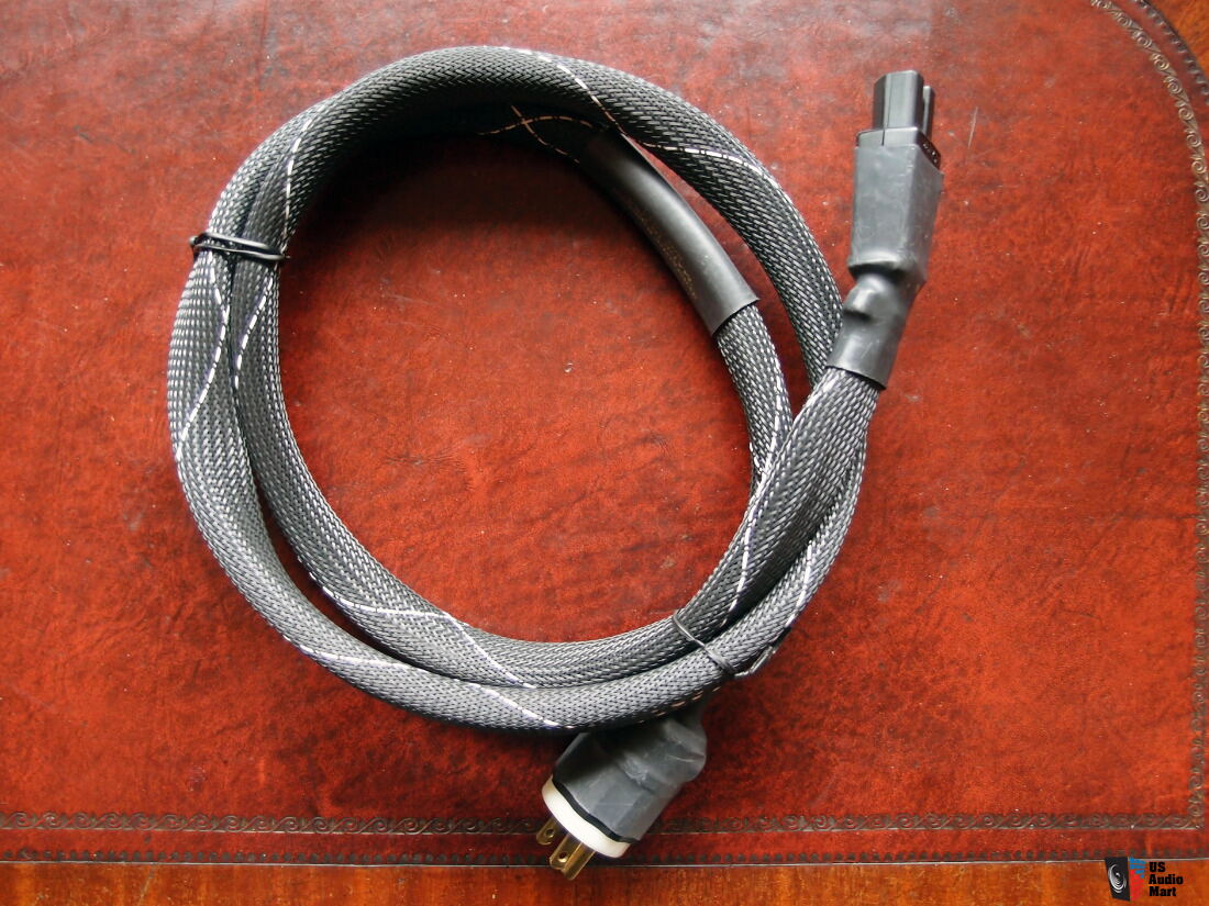 Synergistic Research AC Master Coupler power cable Photo #4231610 - US ...