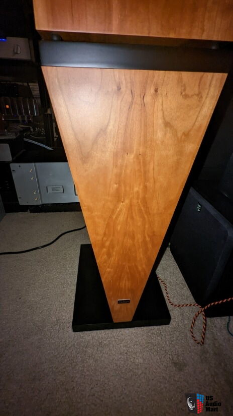 Eficion Ficion F200 bookshelf speakers Photo #4249122 - US Audio Mart