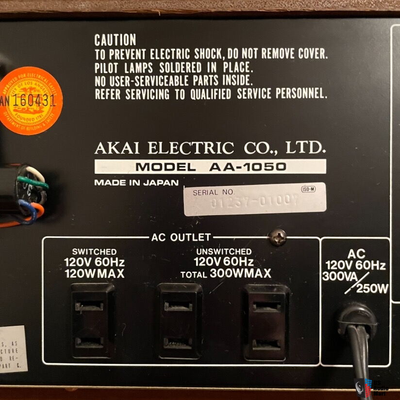 The AKAI AA-1050. 1976. A Vintage Classic. With Original Manual Photo ...