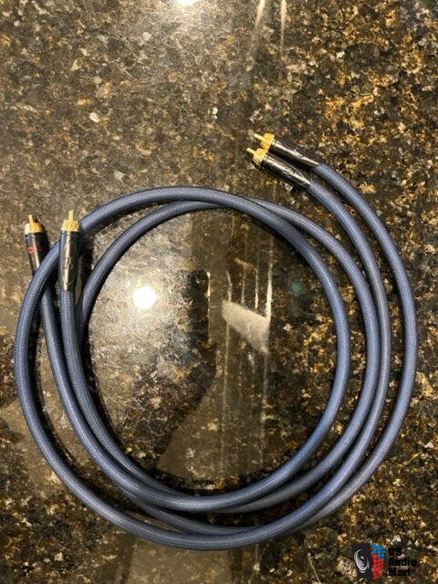 PS Audio Xstream RCA Interconnects - 5 feet For Sale - US Audio Mart