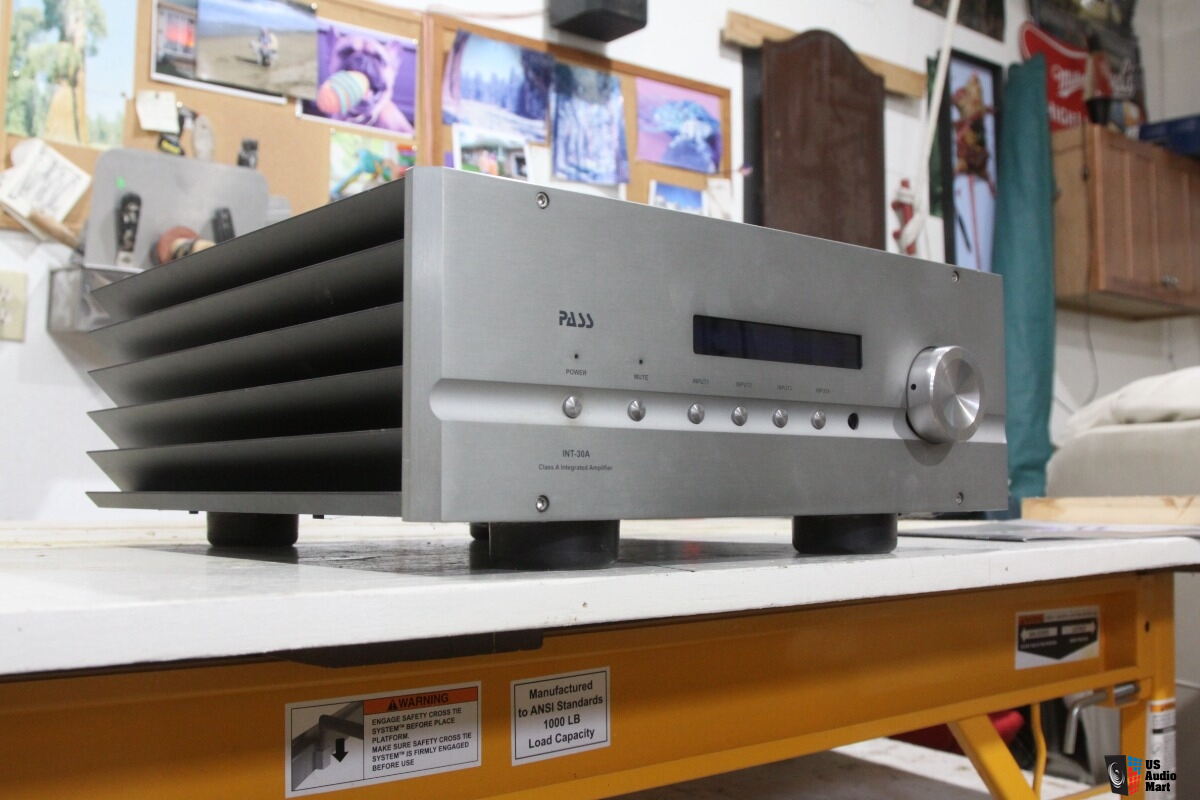 Pass Labs int-30a Photo #4254092 - US Audio Mart