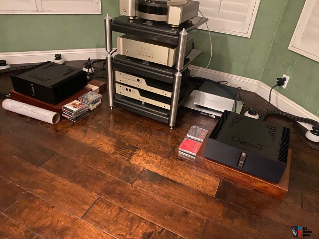 Gamut m250i mono blocks amplifier Photo #4258191 - UK Audio Mart