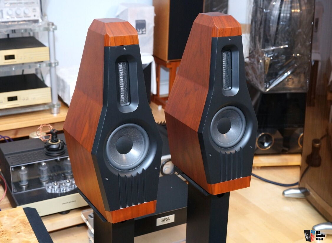 Lawrence Audio Mandolin speakers in walnut finish Photo #4258268 - US ...