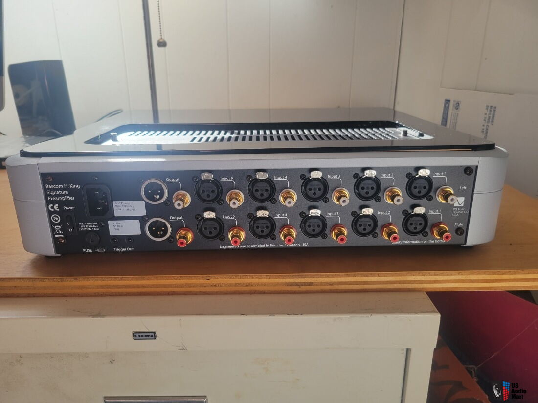 PS Audio BHK signature preamp Photo #4258917 - US Audio Mart
