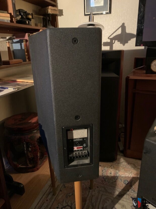 1 Pair JBL AC2215/00 Photo #4261009 - US Audio Mart