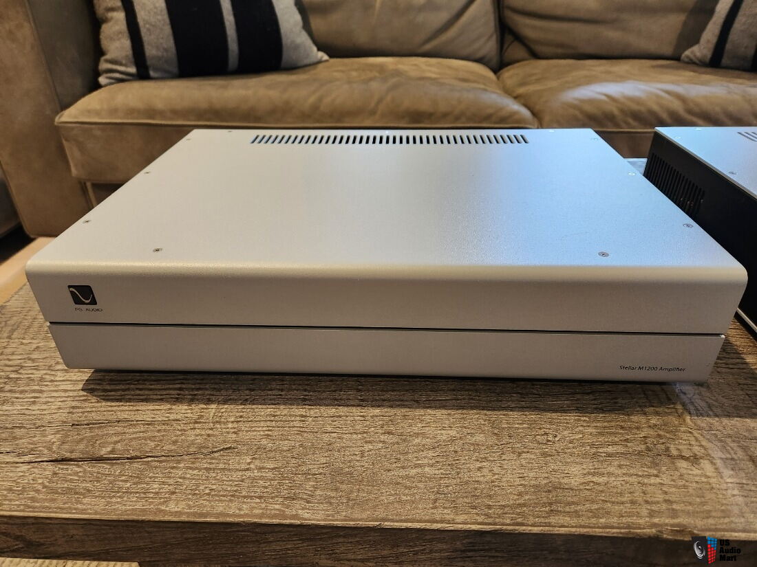 PS Audio Stellar M1200 Mono Power Amplifier; Silver (Pair) w extra set ...