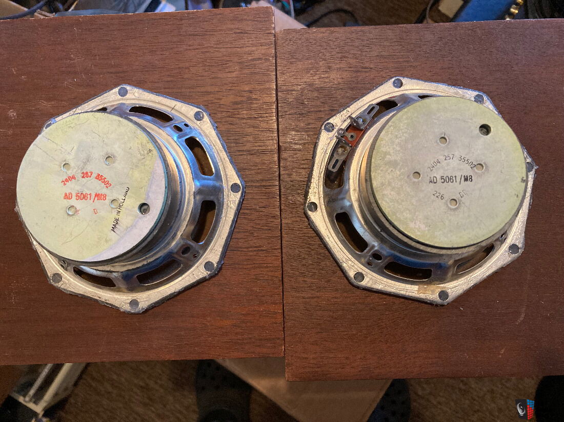 Phillips AD 5061/M8 mid-range speakers and Rectilinear tweeters Photo ...