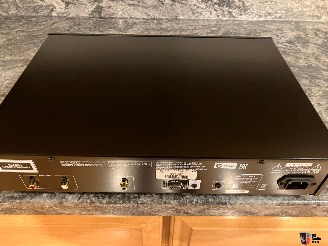 Excellent Rotel CD-14 CD Player with Remote Photo #4277719 - UK Audio Mart