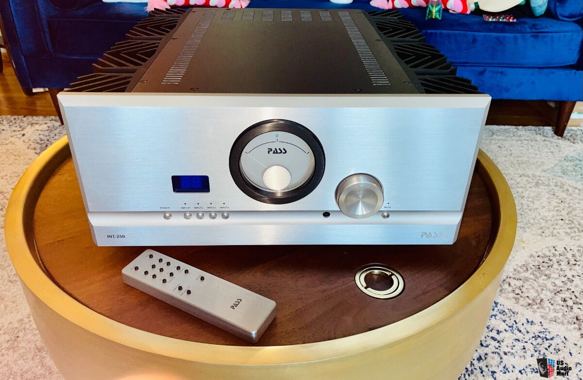 Pass Labs INT-250 Stereo Amplifier Photo #4278018 - US Audio Mart