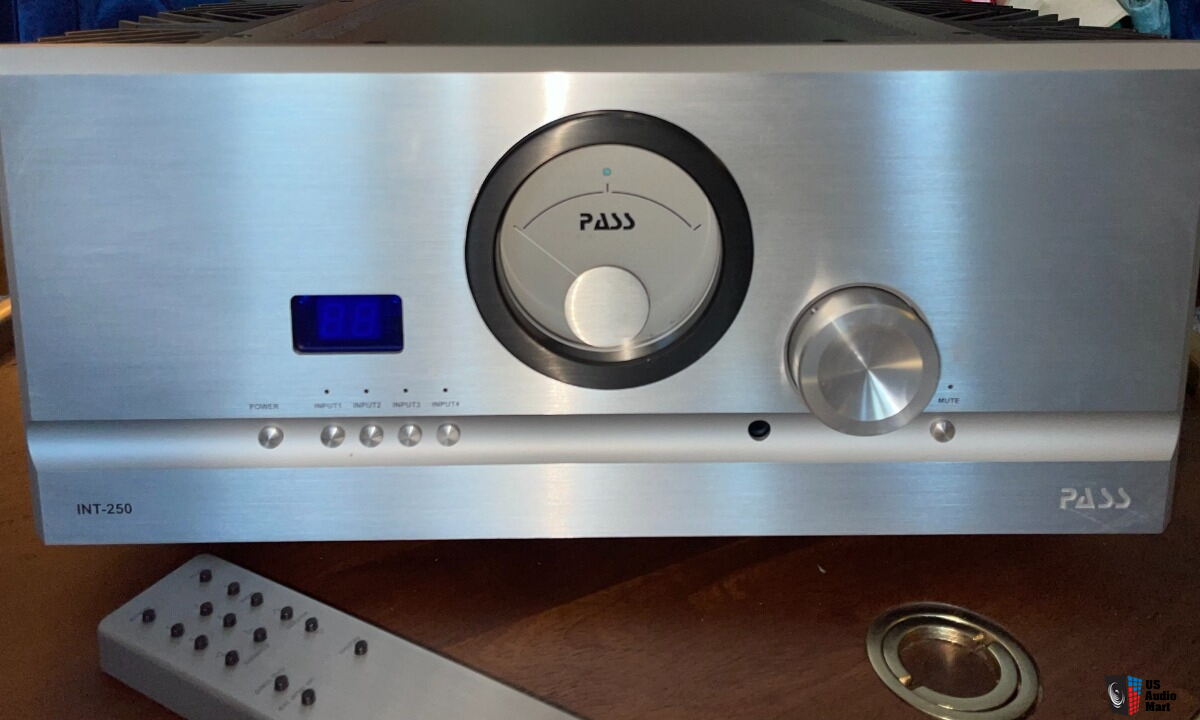 Pass Labs INT-250 Stereo Amplifier Photo #4278020 - US Audio Mart