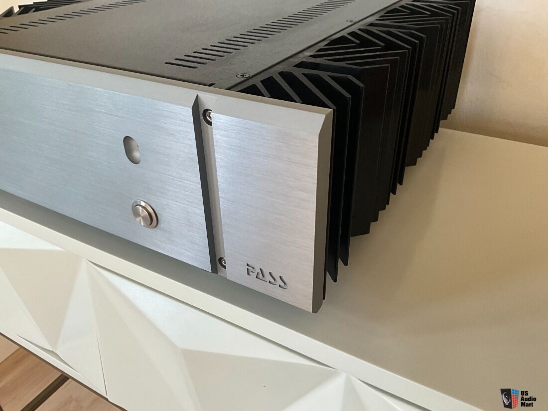 Pass Labs XA25 Stereo Amplifier (XA-25) Photo #4286372 - US Audio Mart