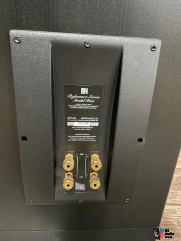 Kef Reference Four 4 floor standing speakers in black ash Photo ...