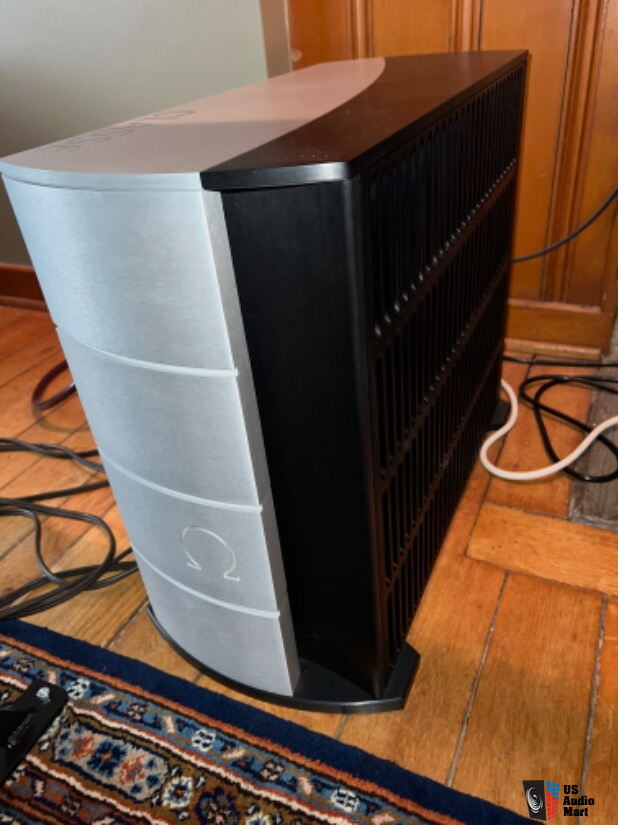 Classe Omega Monoblocks (Pair) - not the smaller Omicron Photo #4288650 ...