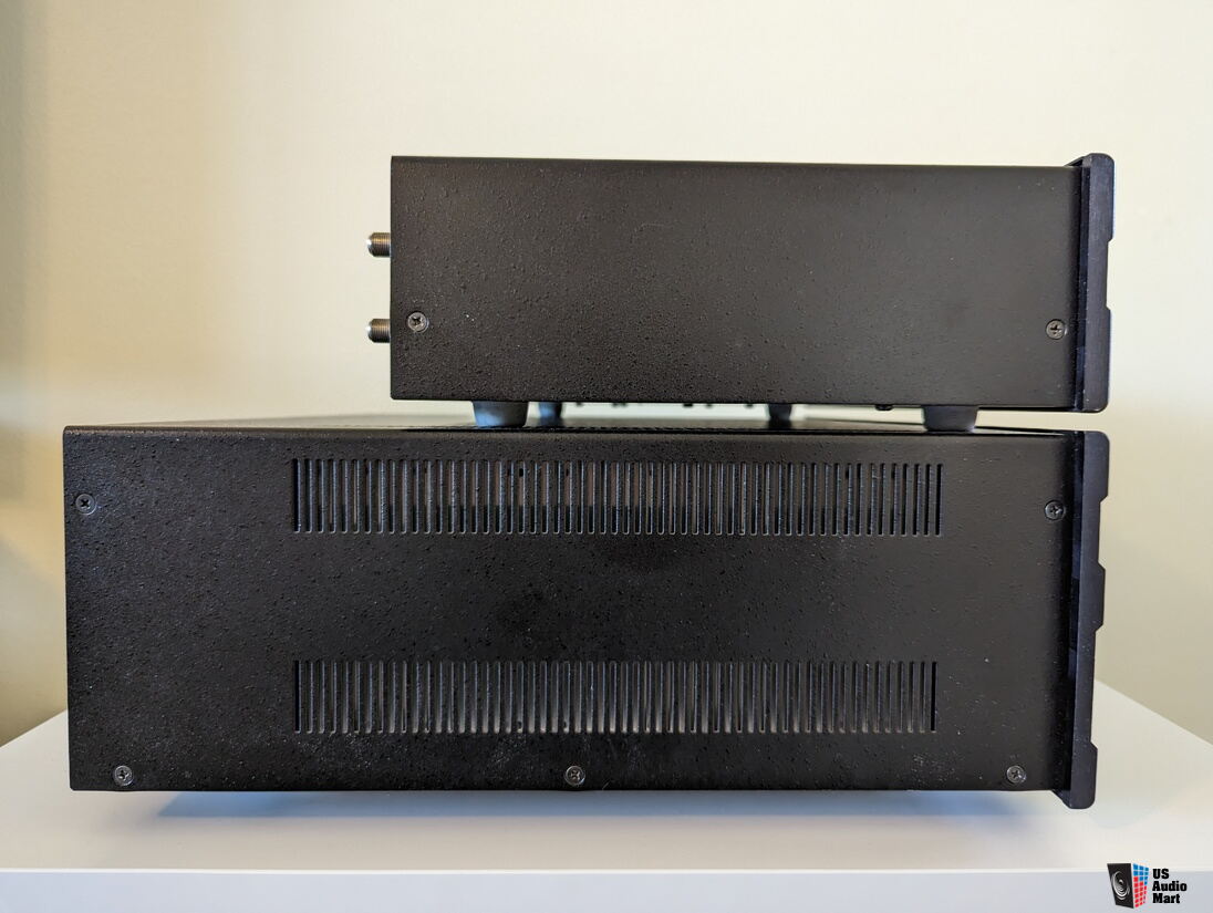 B&K Components AV 5000 + AVP1000 power amplifier & preamp Photo ...