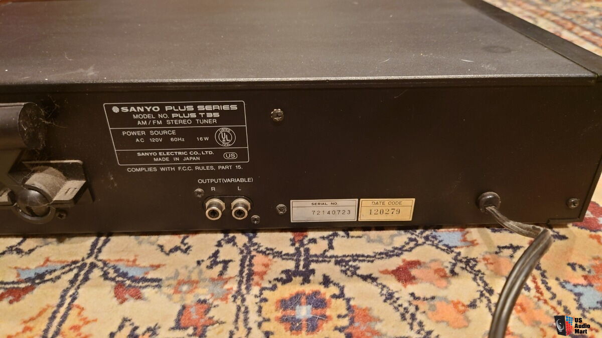 Sanyo Plus T-35 Quartz Tuner Photo #4291838 - US Audio Mart