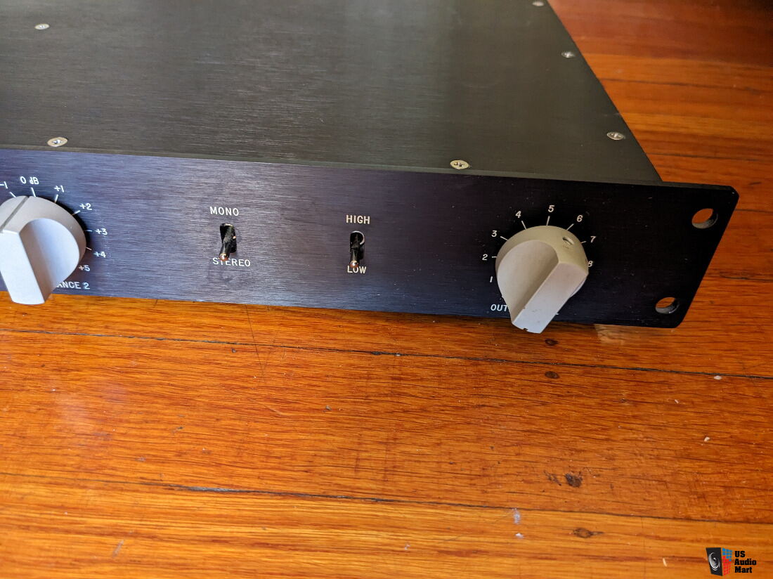 Mark Levinson ML 10 Stereo Preamplifier with Phono Photo #4292730 - US ...