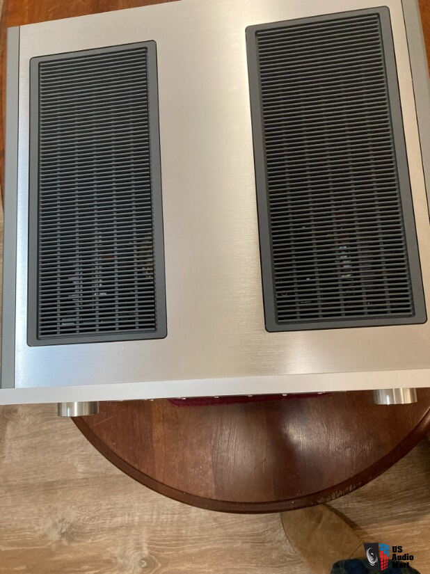 class a integrated amp Photo #4308097 - Canuck Audio Mart