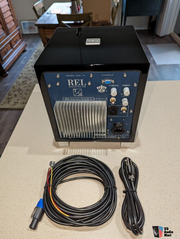 REL T5i Subwoofer - Like new condition Photo #4311911 - US Audio Mart