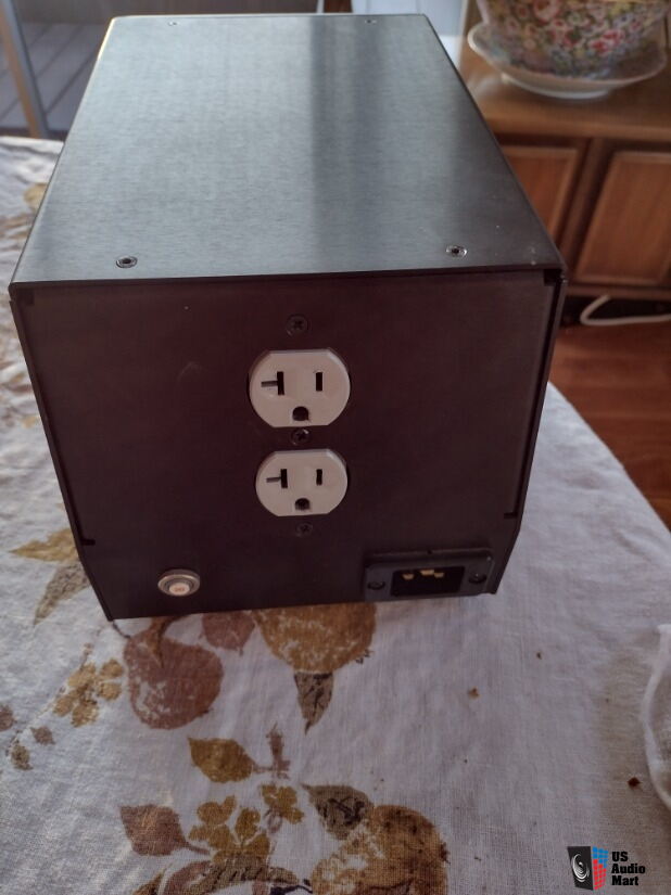 Running Springs Duke 20 amp power conditioner For Sale - US Audio Mart