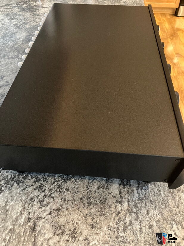 Aragon 28K CLass A Preamplifier with Remote Control Photo #4314901 - US ...