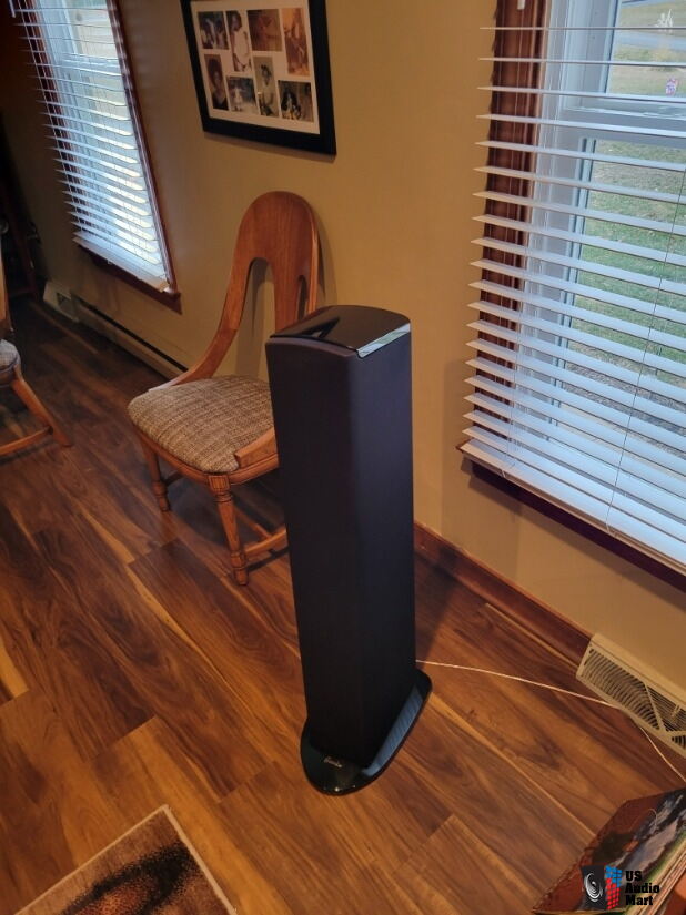 GoldenEar Triton 7 floor speakers in beautiful condition and they sound ...
