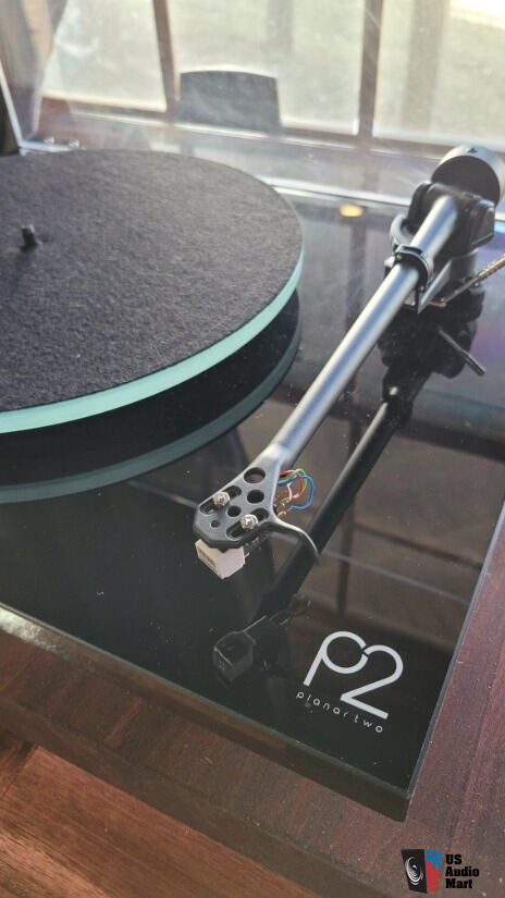 Rega Planar 2 Turntable Photo #4322229 - US Audio Mart