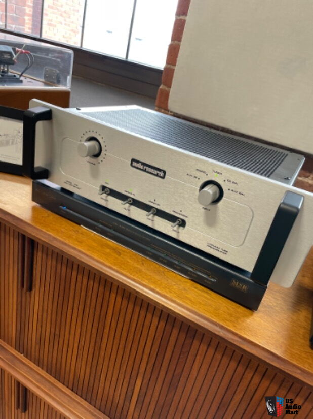Audio Research, LS16 & VS55 Linestage and Power Amp (2 pieces) Photo ...