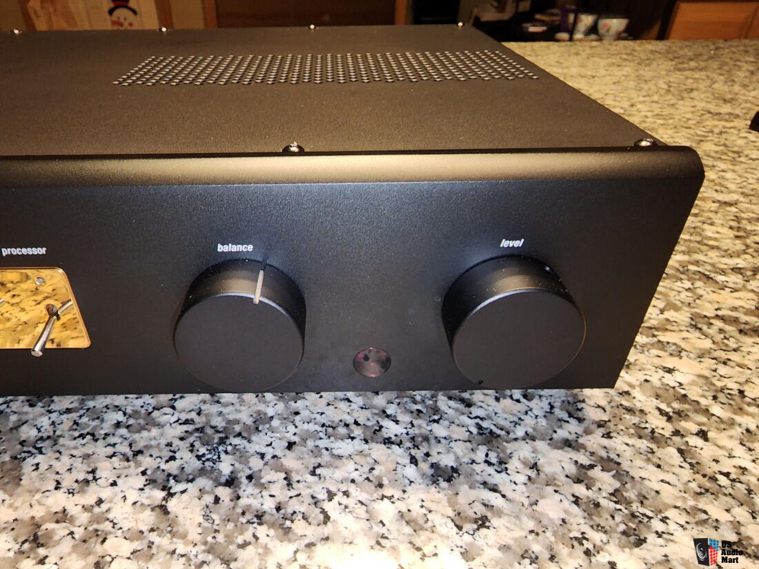 Adcom GFP-750 Preamplifier Photo #4333058 - US Audio Mart