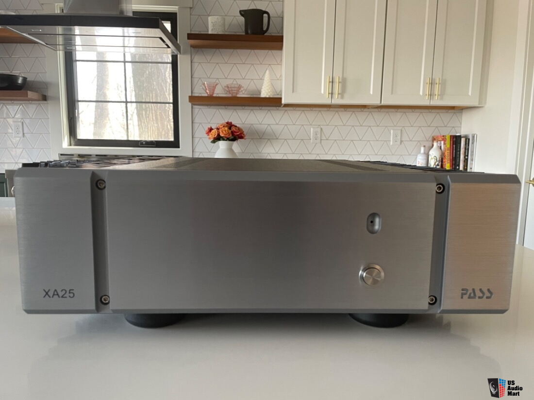 Pass Labs XA25 Class A amplifier with warranty remaining Photo #4338005 ...