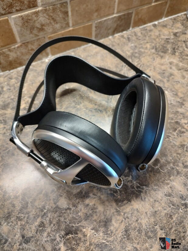 Meze Elite w/OPTIONAL Lavri Grand cable Photo #4339643 - US Audio Mart