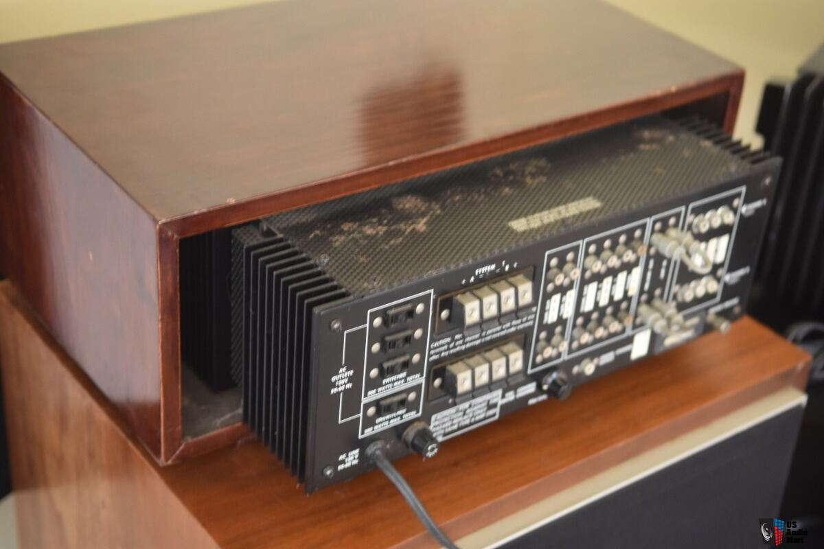 Marantz Thirty Integrated Amplifier and Marantz Fifteen Power Amplifier ...