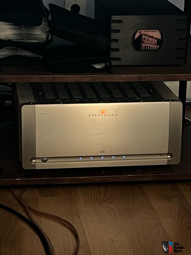 Parasound a51 amplifier (silver) Photo #4348127 - US Audio Mart