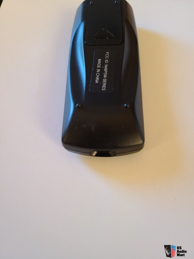 KEF PSW 4000 subwoofer remote control Photo #4351001 - UK Audio Mart