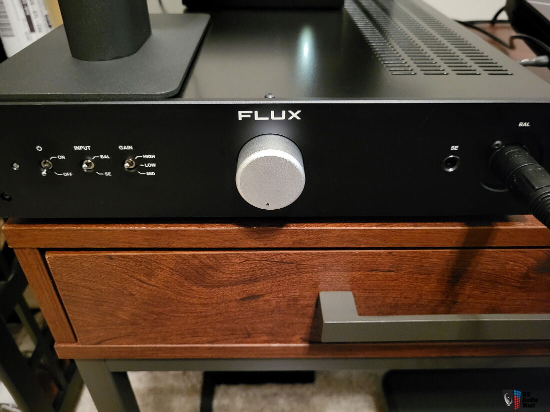 Flux FA-12 Balanced Class-A Amplifier For Sale - Canuck Audio Mart