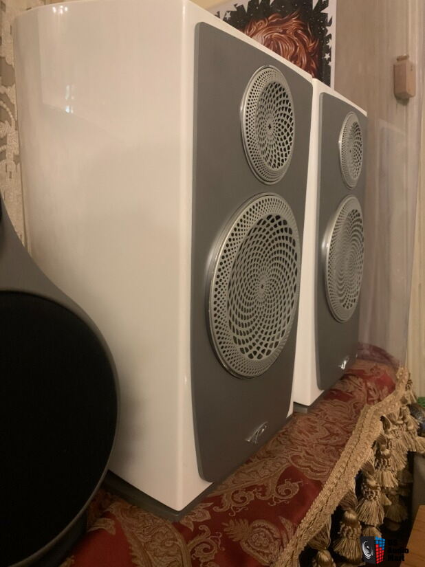 Paradigm Persona B Speakers Photo #4362536 - US Audio Mart