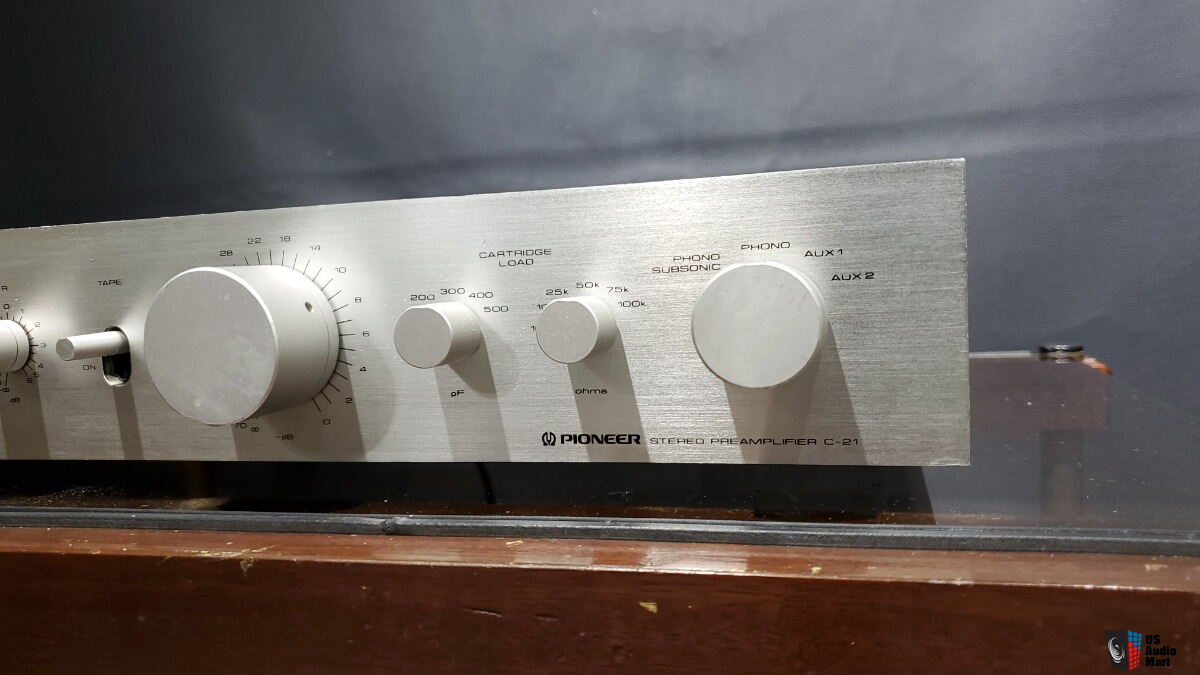 Pioneer Preamplifier C-21 Stereo Power Amplifier M-22 (Read Description ...