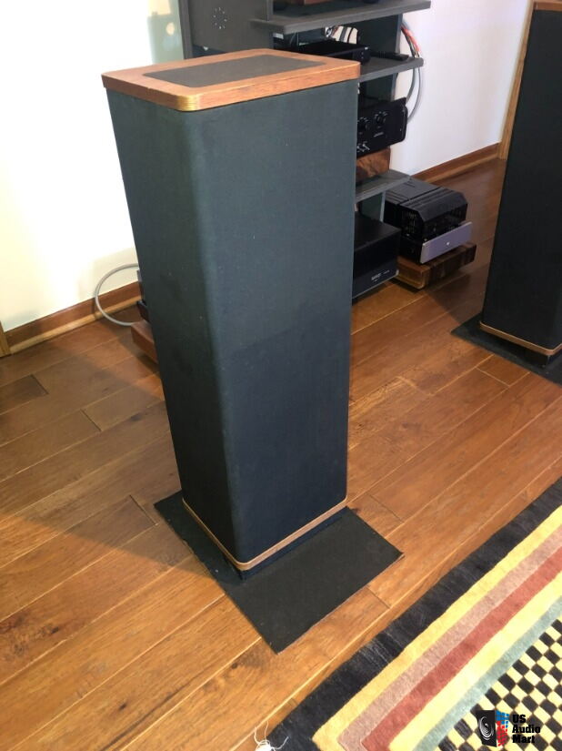 Vandersteen 1C floor standing audiophile speakers with optional Stands ...