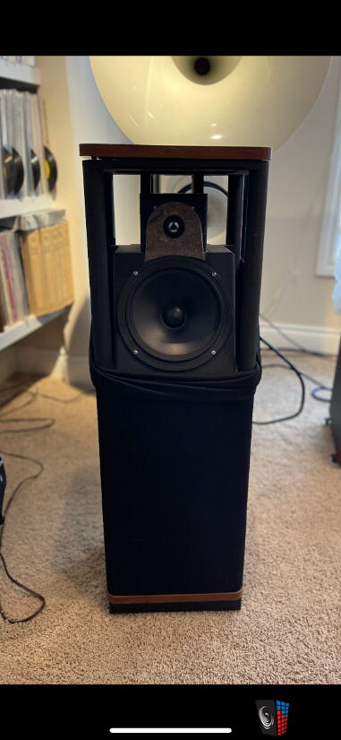 Vandersteen 1C floor standing audiophile speakers with optional Stands ...