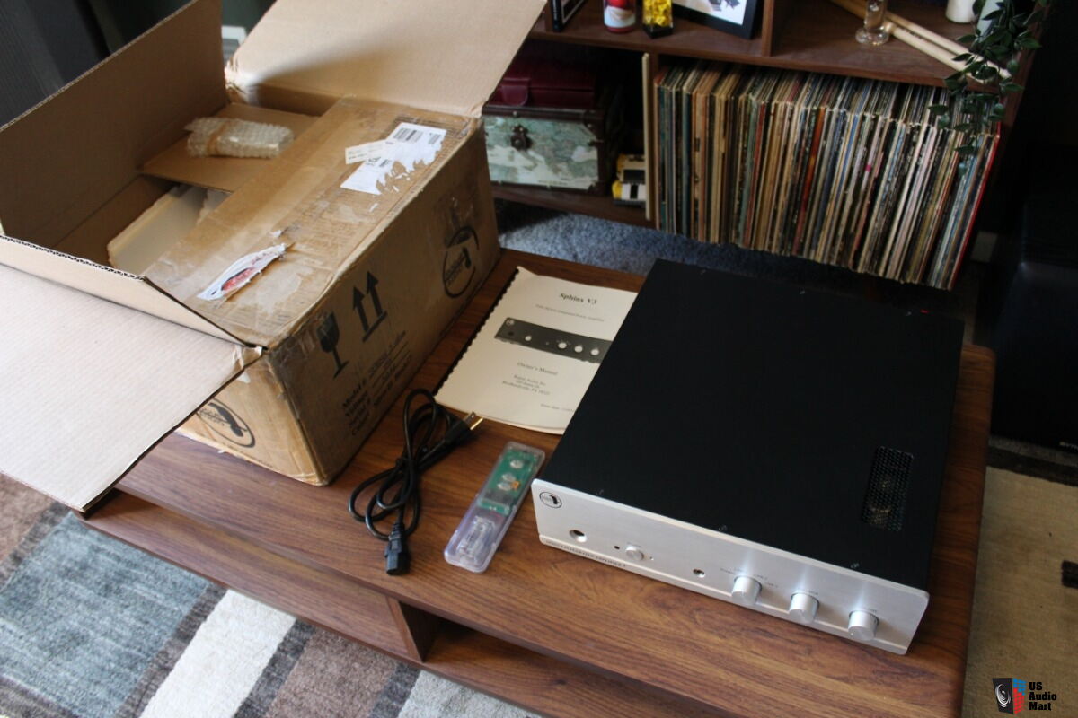 Rogue Audio Sphinx V3 Stereo Integrated Amplifier with Remote (Silver ...