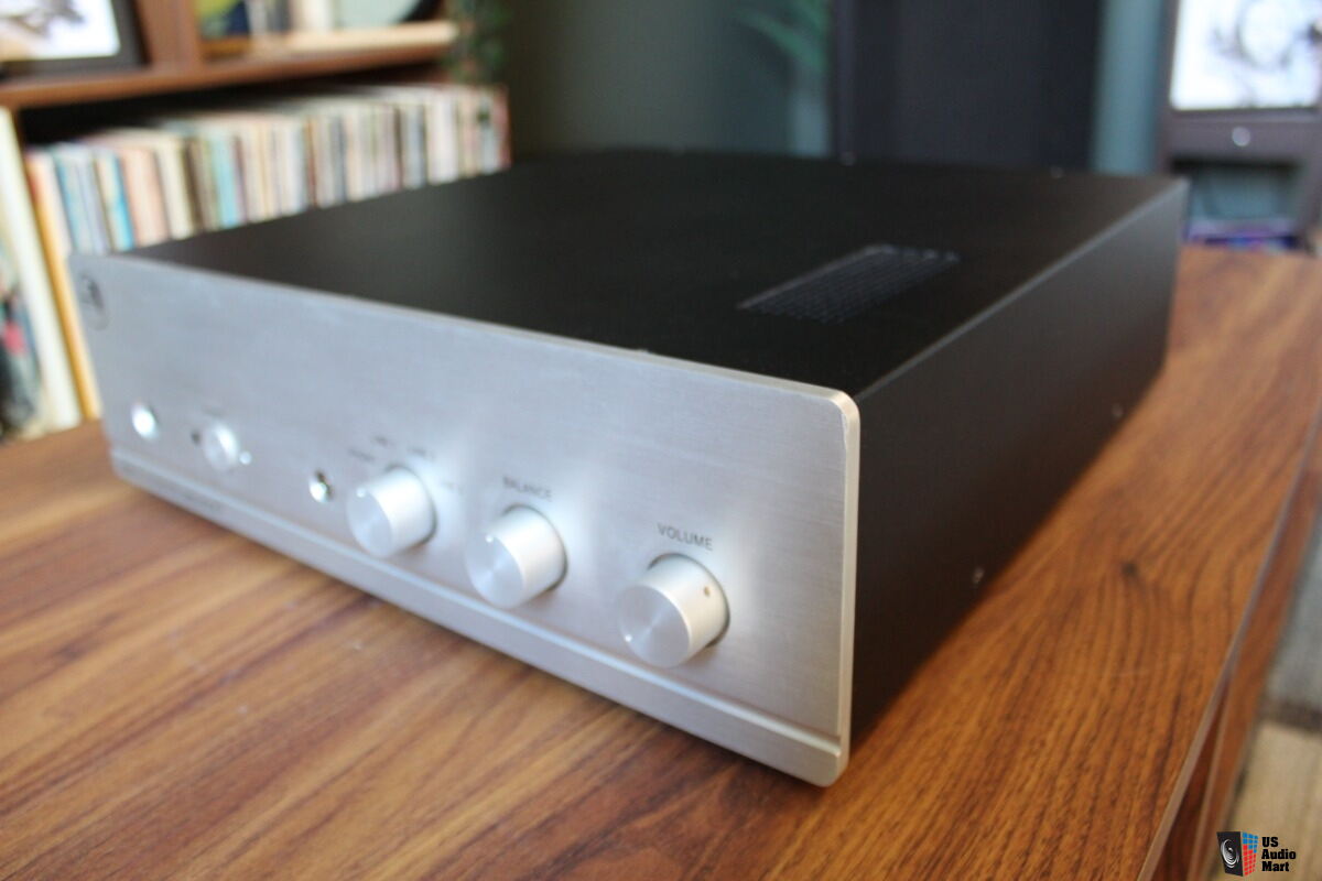 Rogue Audio Sphinx V3 Stereo Integrated Amplifier with Remote (Silver ...