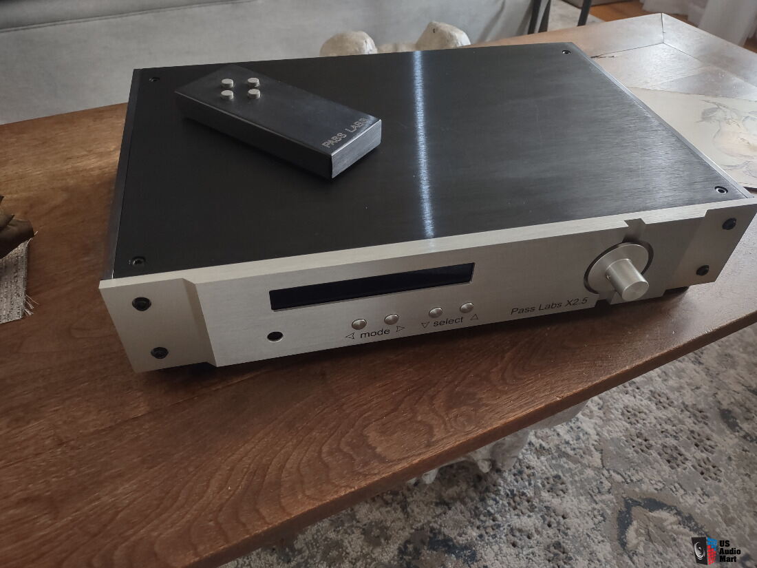 Pass Labs X2.5 preamplifier Photo #4377807 - US Audio Mart
