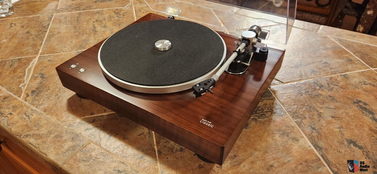Music Hall Classic Turntable Photo #4381480 - US Audio Mart